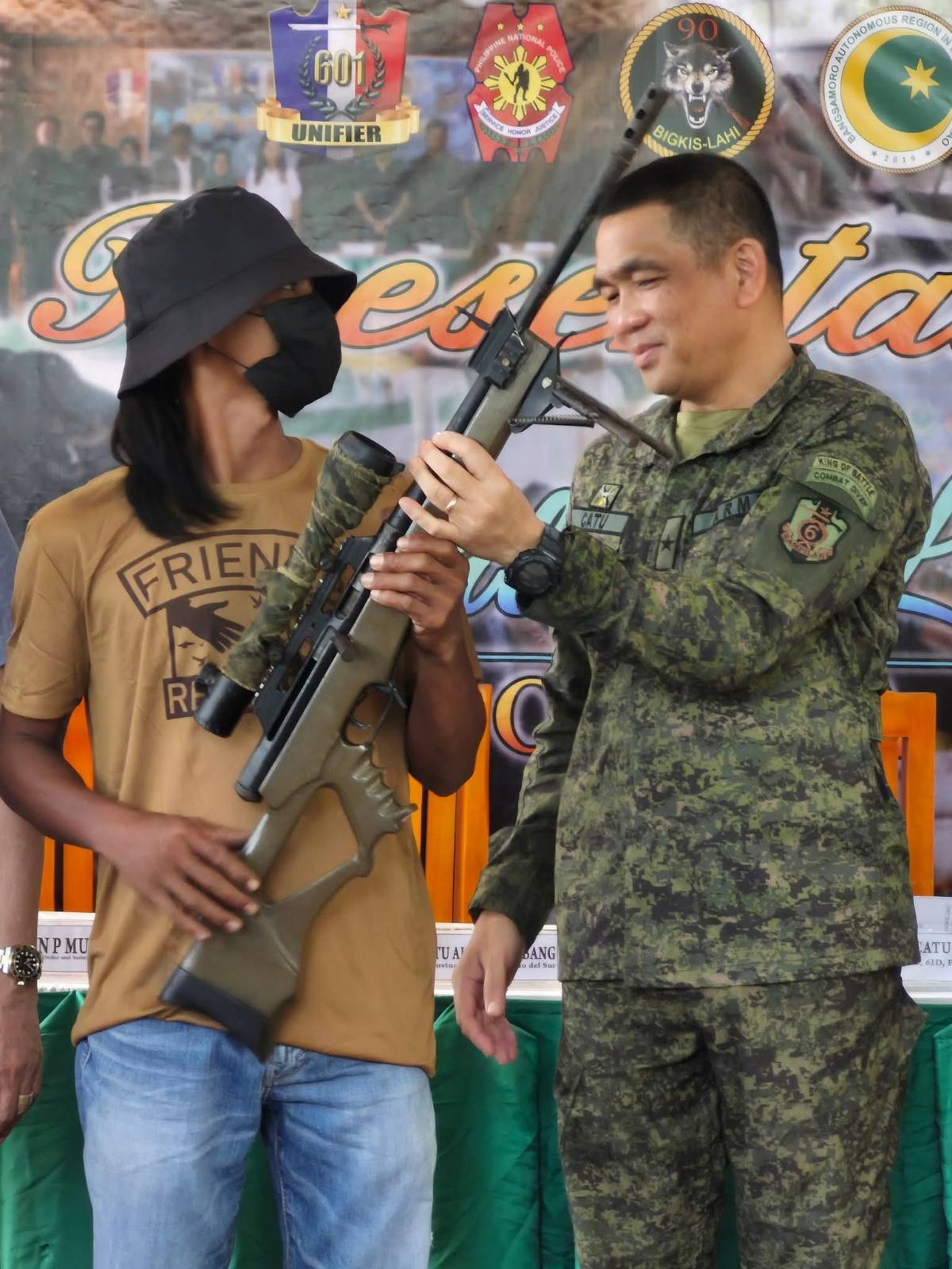 Eight BIFF Rebels Surrender in Maguindanao del Sur, Receive Aid Under ...
