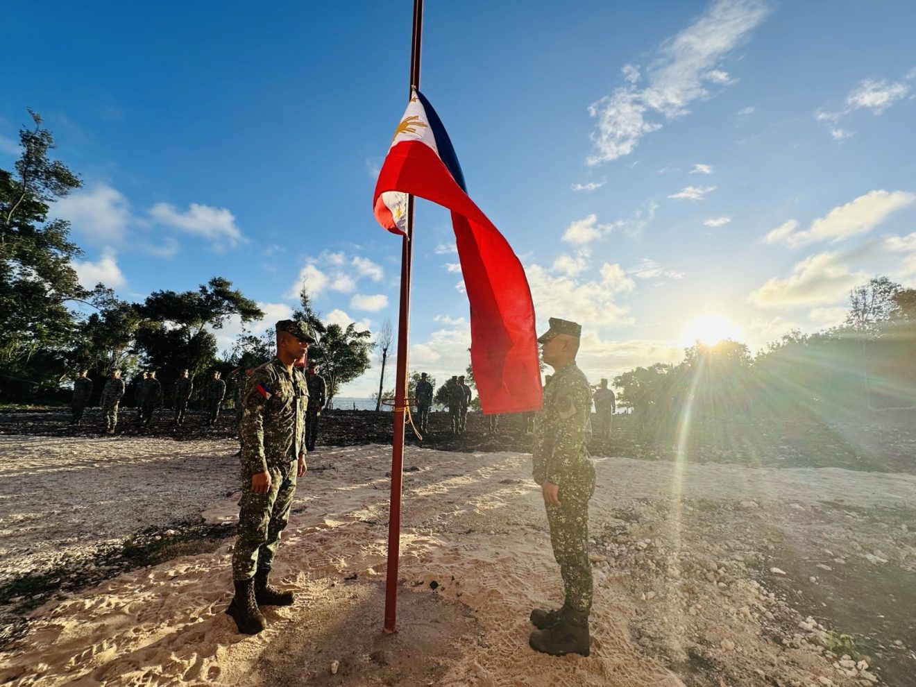 4th Marine Rifle Battalion Raises Flag at New Sibutu Headquarters ...