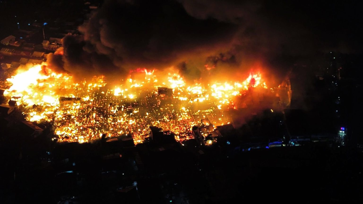 Massive Fire Guts Nearly 1,000 Homes in Barangay Lamion, Bongao ...